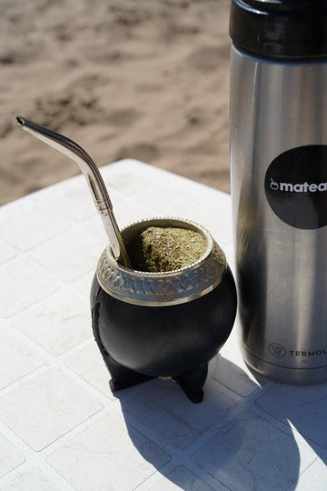 MATES – mateando